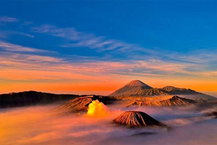Bromo Sunrise Tour Best To see Sun in East Java - Yogyakarta Tours